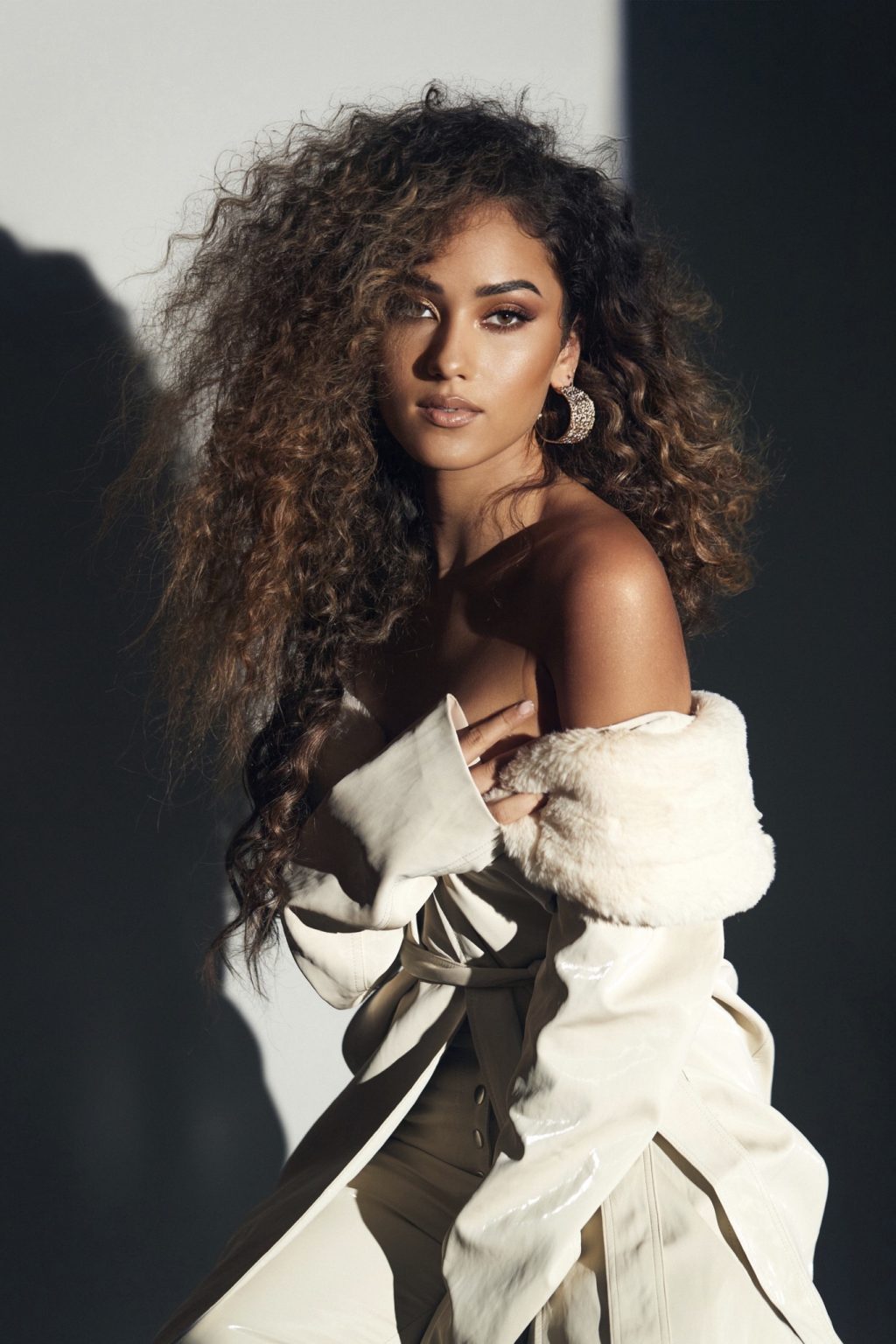 SKYLAR SIMONE RE-INTRODUCES “MISS YOU MOST (AT CHRISTMAS TIME ...